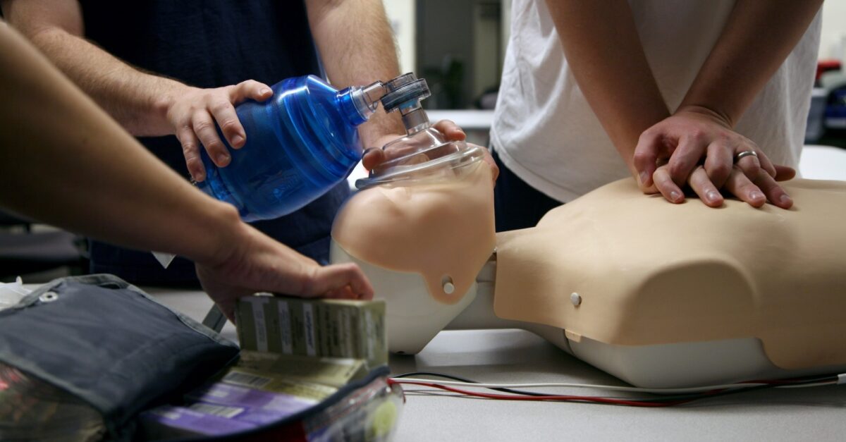 Provide Advanced First Aid and Advanced Resuscitation Courses HLTAID014 ...